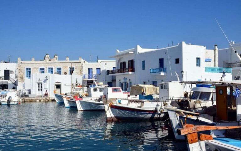 Visite guidée en français de l'île Paros (Cyclades) avec Elise